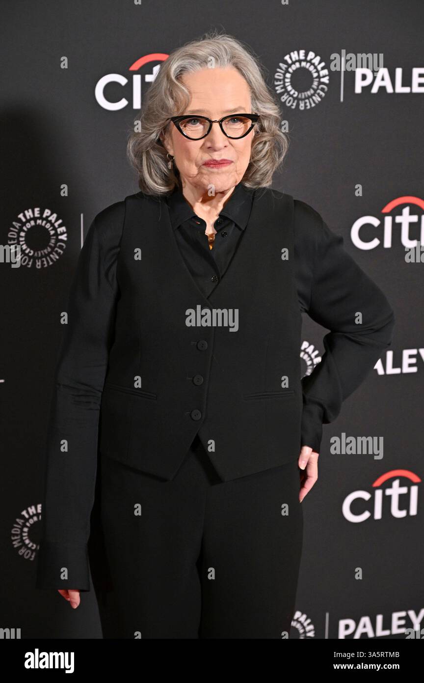 Kathy Bates beim Screening der CBS Serie 'Matlock' auf dem 42 ...