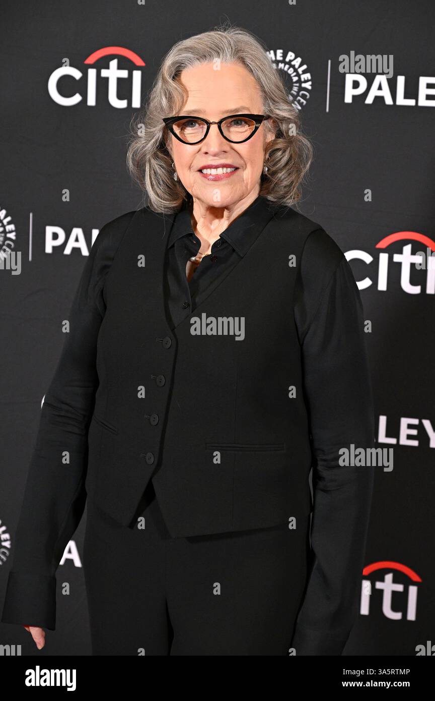 Kathy Bates beim Screening der CBS Serie 'Matlock' auf dem 42 ...
