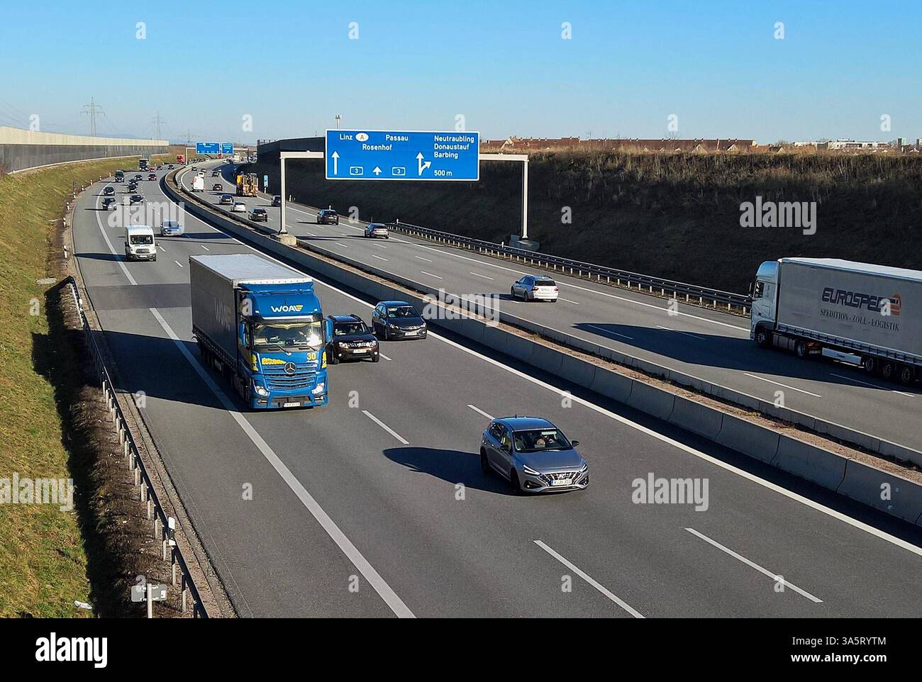Regensburg, Autobahn A3 bei Neutraubling und Rosenhof, von Regensburg ...