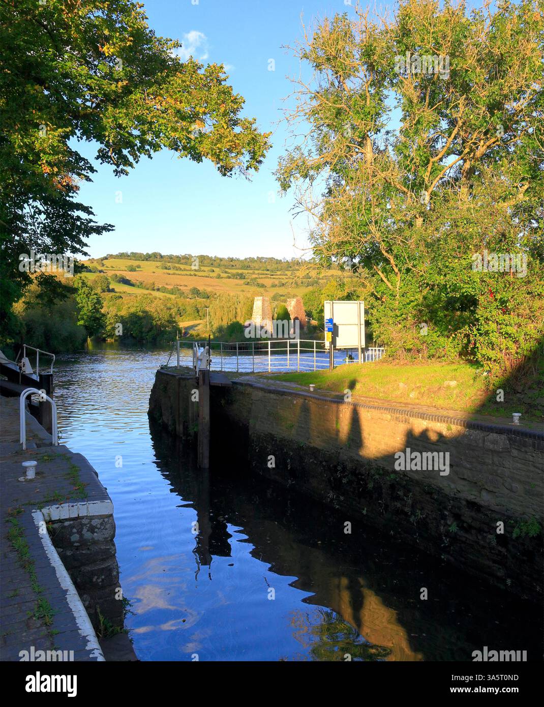 Saltford lock on the river Avon, Saltford village, near Bristol, South ...