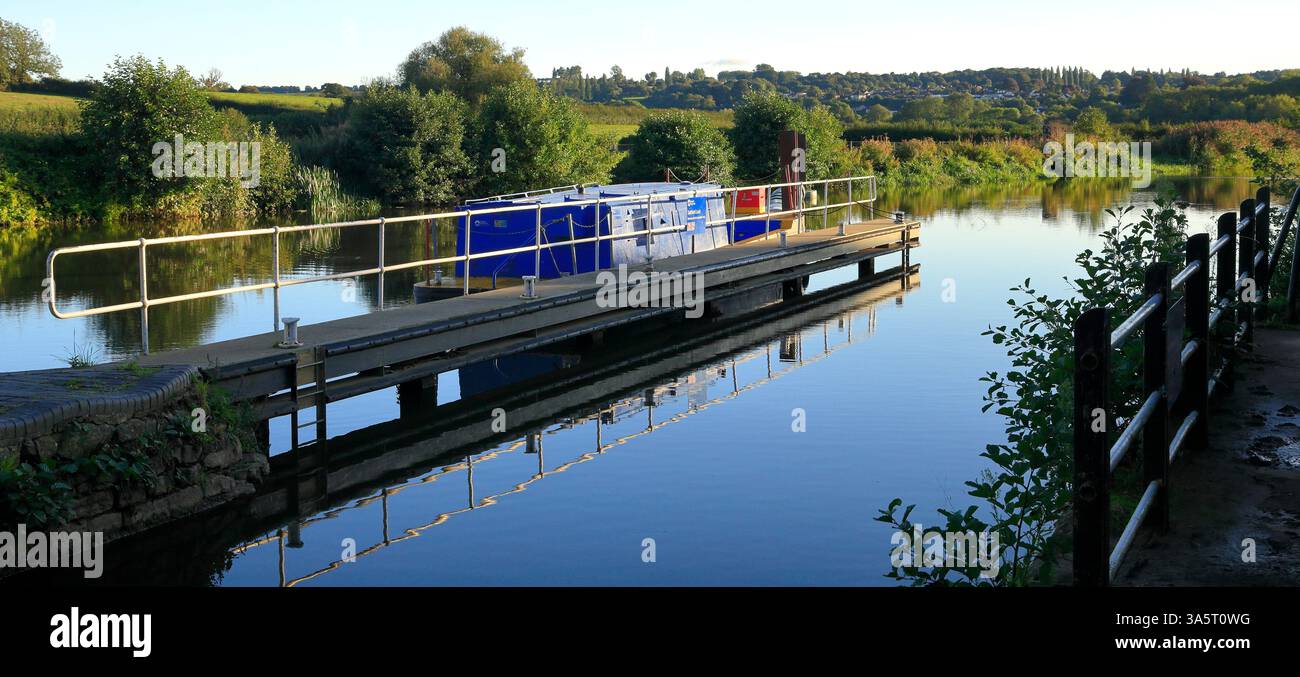 Maintenance barge on the |River Avon at Saltford, near Bristol, South ...