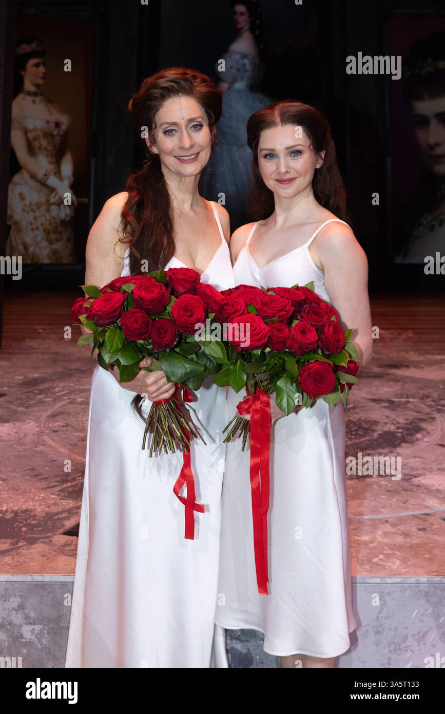 Premiere Elisabeth AMSTERDAM, NETHERLANDS - MARCH 23: Danique Dusee and ...
