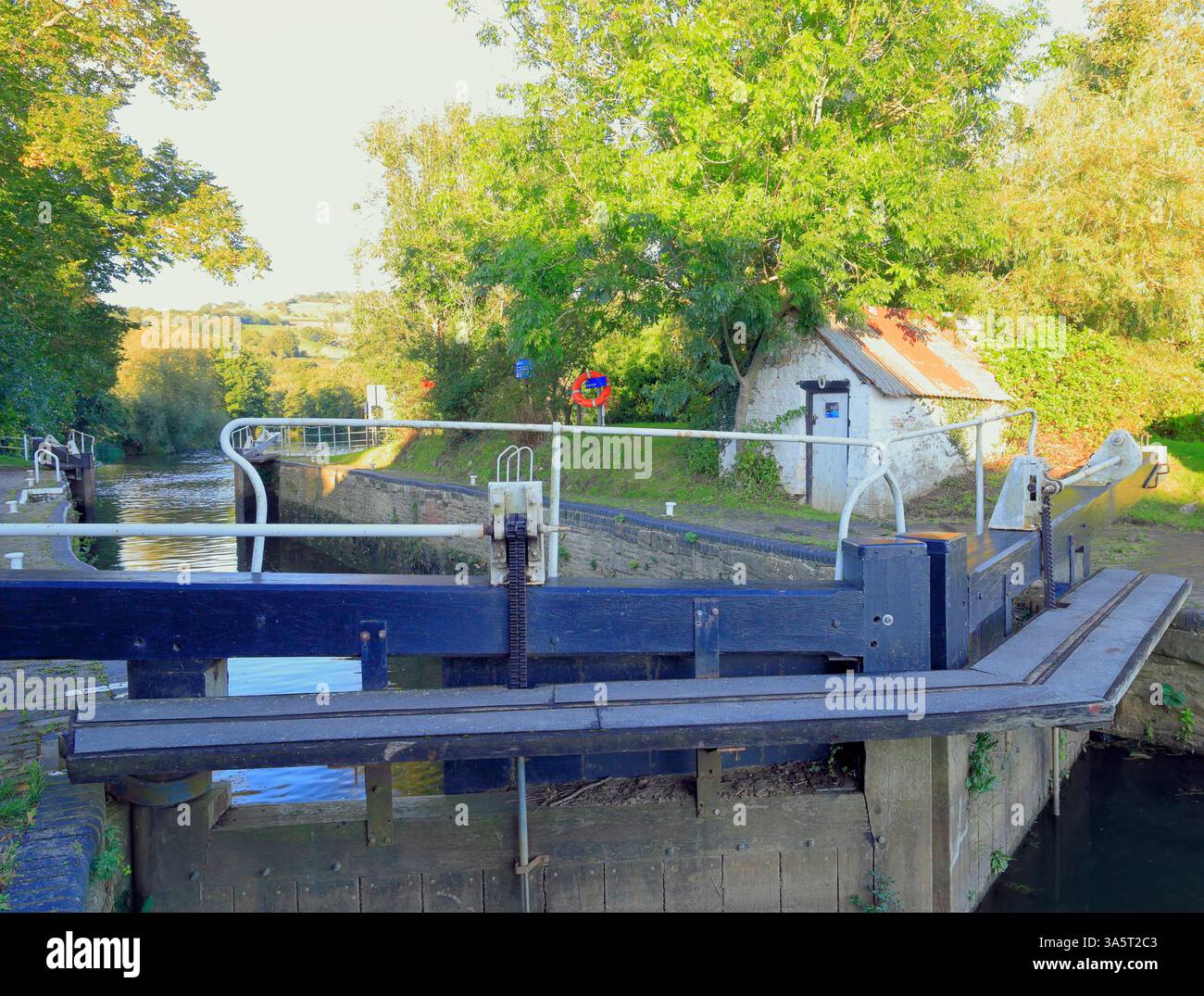 Saltford lock on the river Avon, Saltford village, near Bristol, South ...