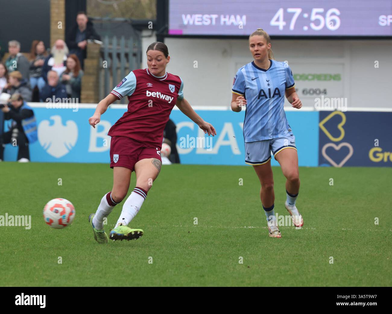 London, UK. 23rd Mar, 2025. LONDON, ENGLAND - Verena Hanshaw of West ...