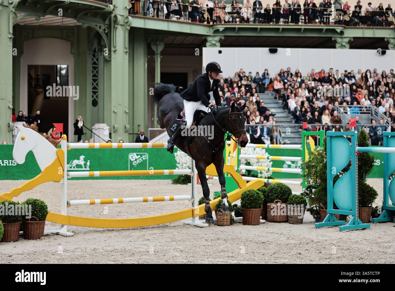 Andreas SCHOU of Denmark with Darc de lux during the Grand Prix Hermès ...