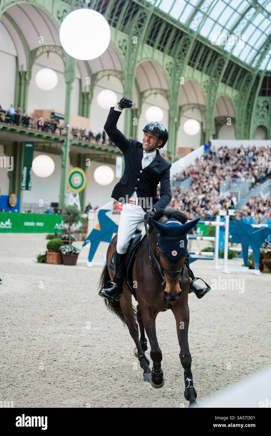 Simon DELESTRE of France with Cayman jolly jumper during the Grand Prix ...