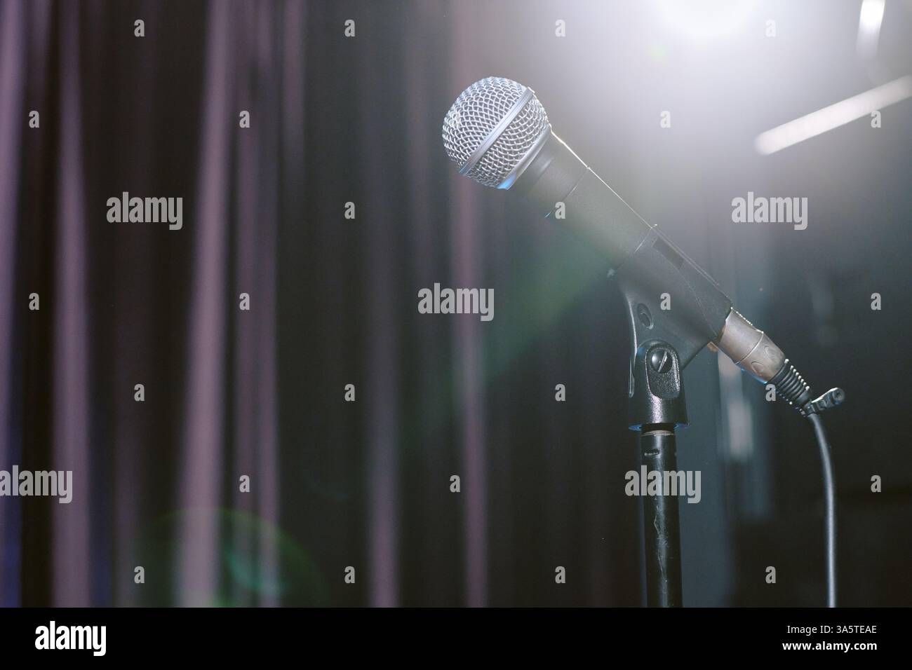 Stage spotlight shining from hi-res stock photography and images - Alamy