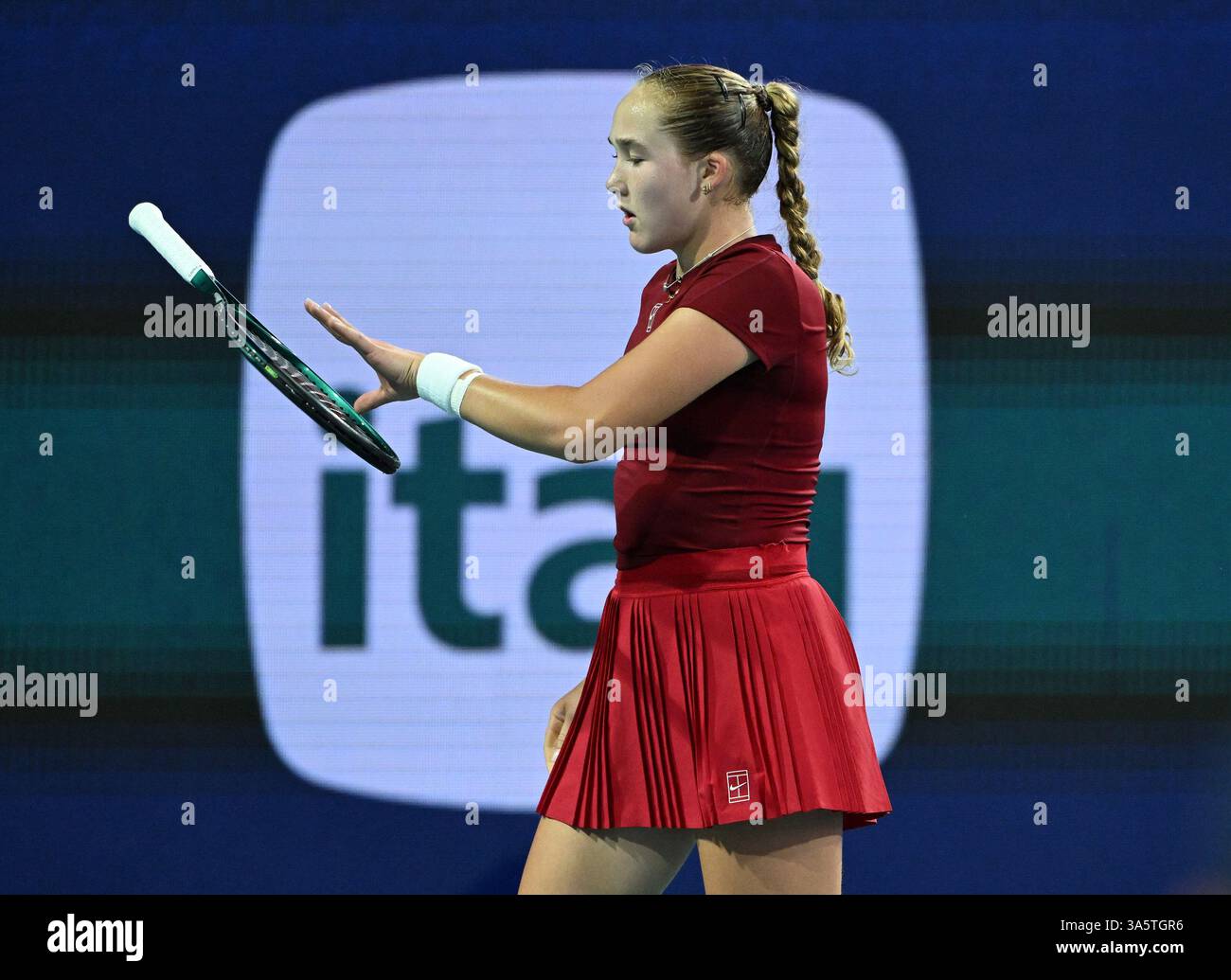 Miami Gardens FL, USA. 23rd Mar, 2025. Amanda Anisimova Vs Mirra Andreeva during The Miami Open ...