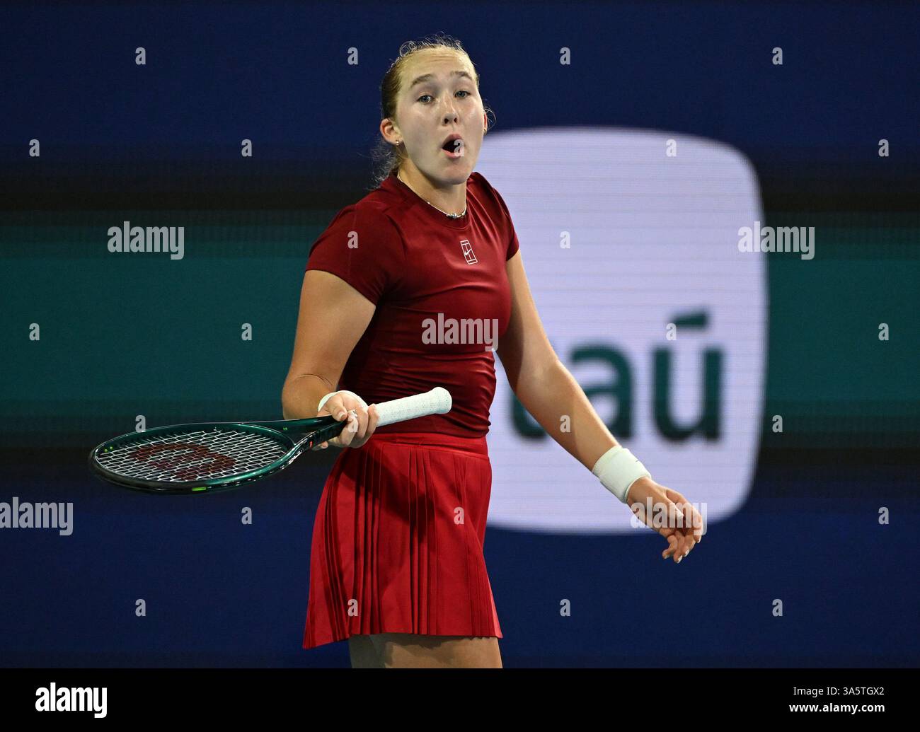 Miami Gardens FL, USA. 23rd Mar, 2025. Amanda Anisimova Vs Mirra Andreeva during The Miami Open ...