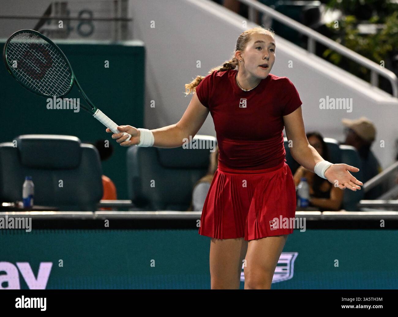 Miami Gardens FL, USA. 23rd Mar, 2025. Amanda Anisimova Vs Mirra Andreeva during The Miami Open ...