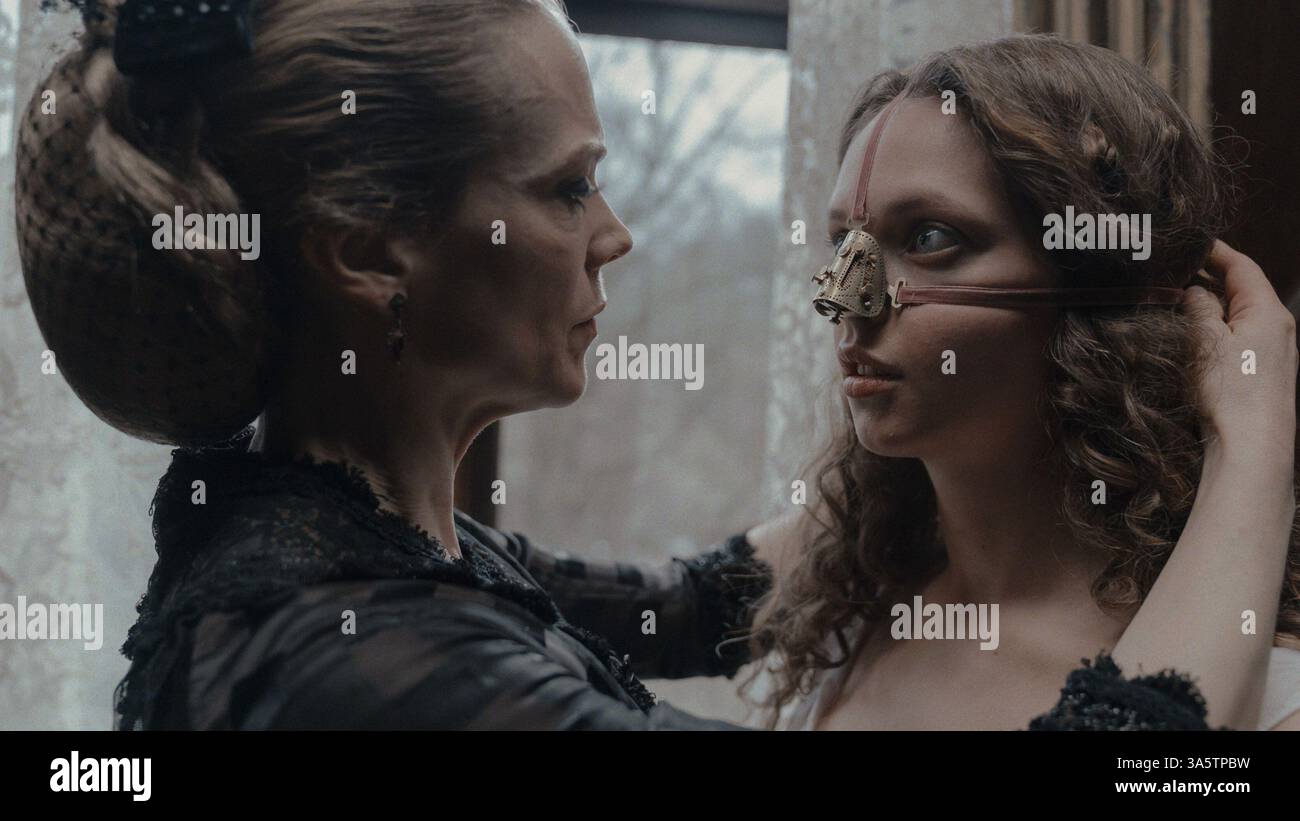 Den stygge stesøsteren (2025)The Ugly Stepsister (2025) Lea Myren Ane ...