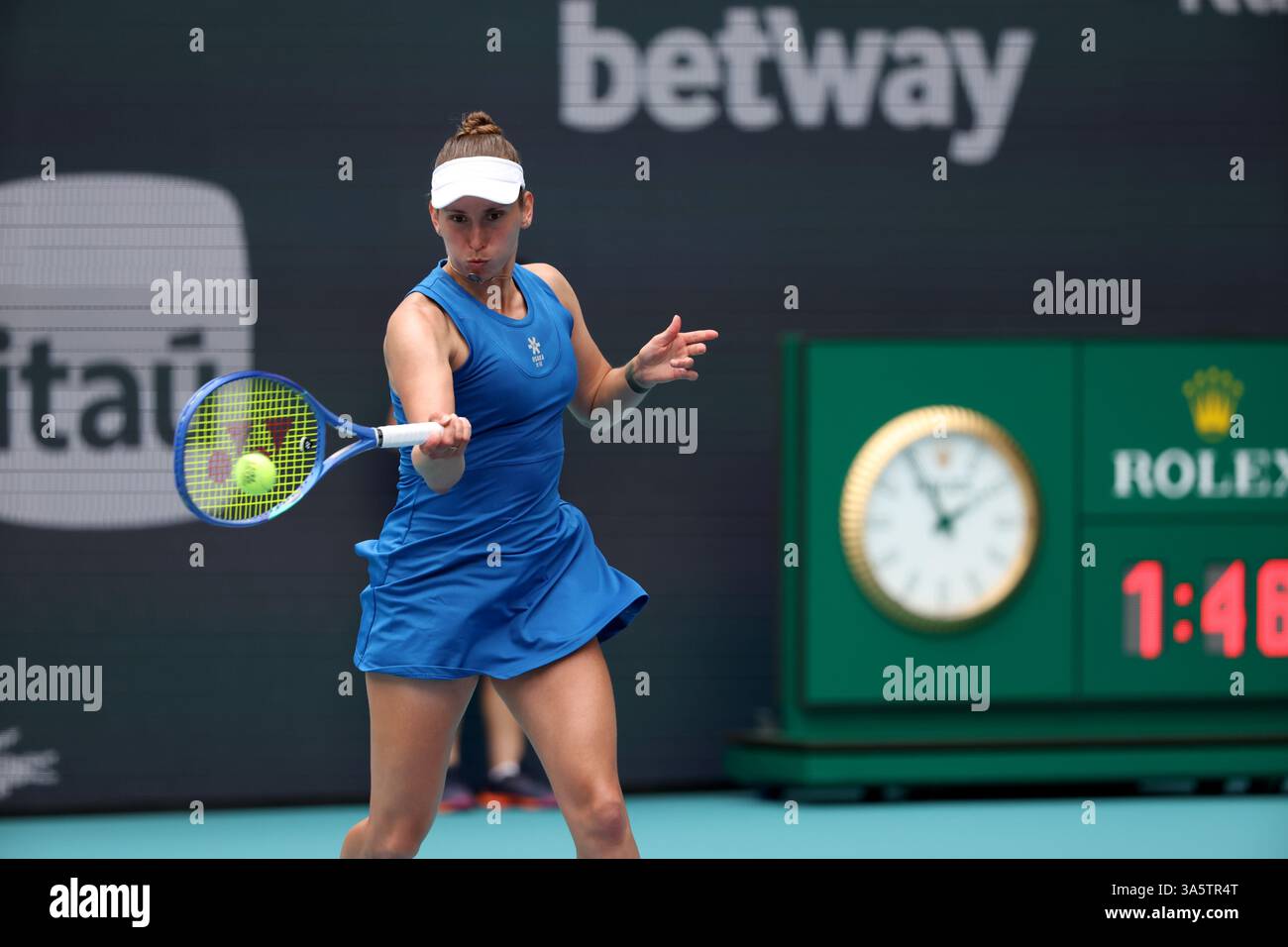 Miami Gardens, Florida, USA. 23rd Mar, 2025. Iga Swiatek of Poland defeats Elise Mertens of ...