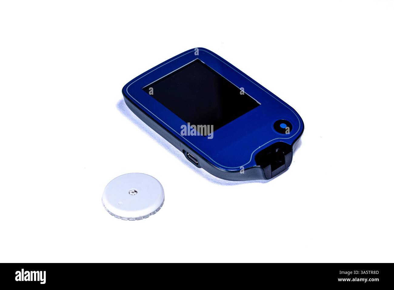 Insulin pump and sensor measuring glucose level for diabetes therapy ...