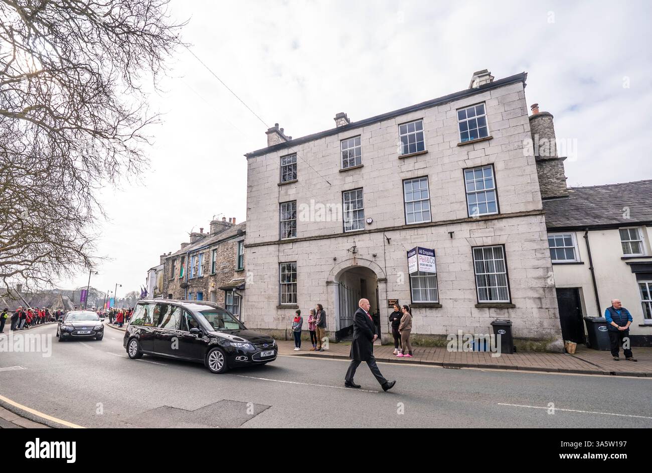 The hearse carrying the coffin of 10-year-old Poppy Atkinson makes its ...