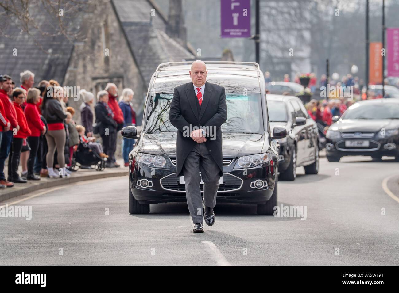 The hearse carrying the coffin of 10-year-old Poppy Atkinson makes its ...