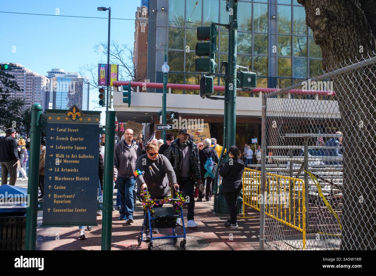 [marchers signs march on hi-res stock photography and images - Alamy