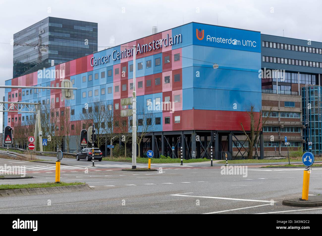 Cancer Center Amsterdam building. An academic oncology center that aims ...