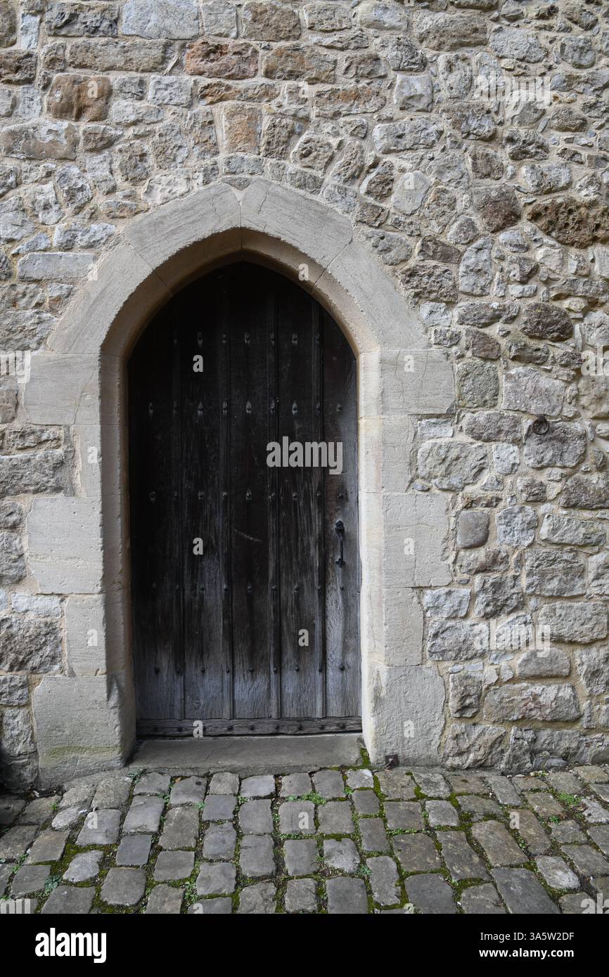 Exploring the castle grounds hi-res stock photography and images - Alamy