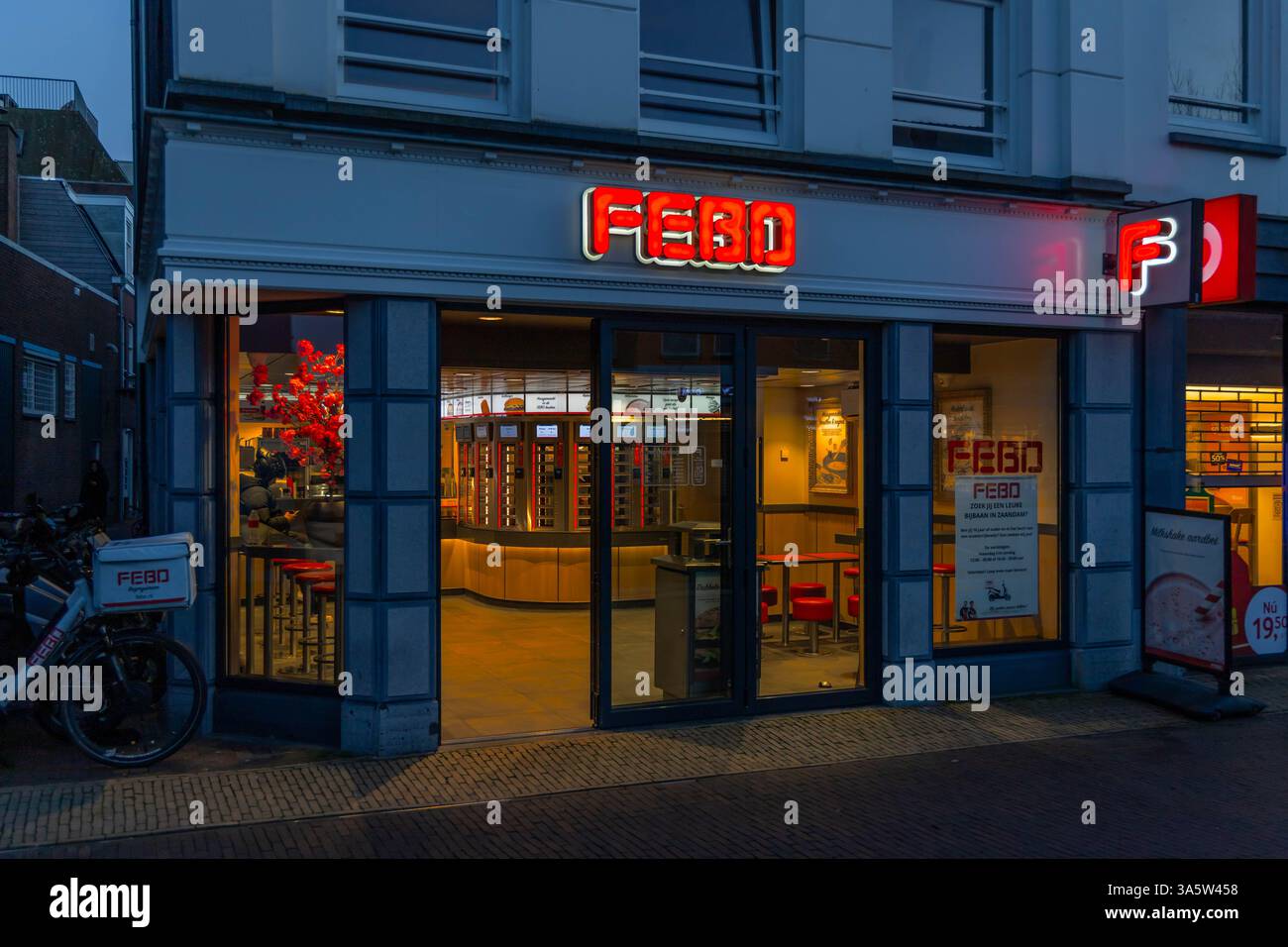Febo Zaandam, FEBO is a chain of Dutch walk-up fast food restaurants of ...