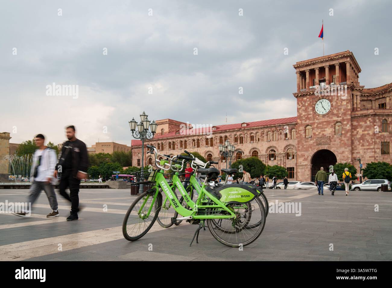Pink house government building hi-res stock photography and images - Alamy