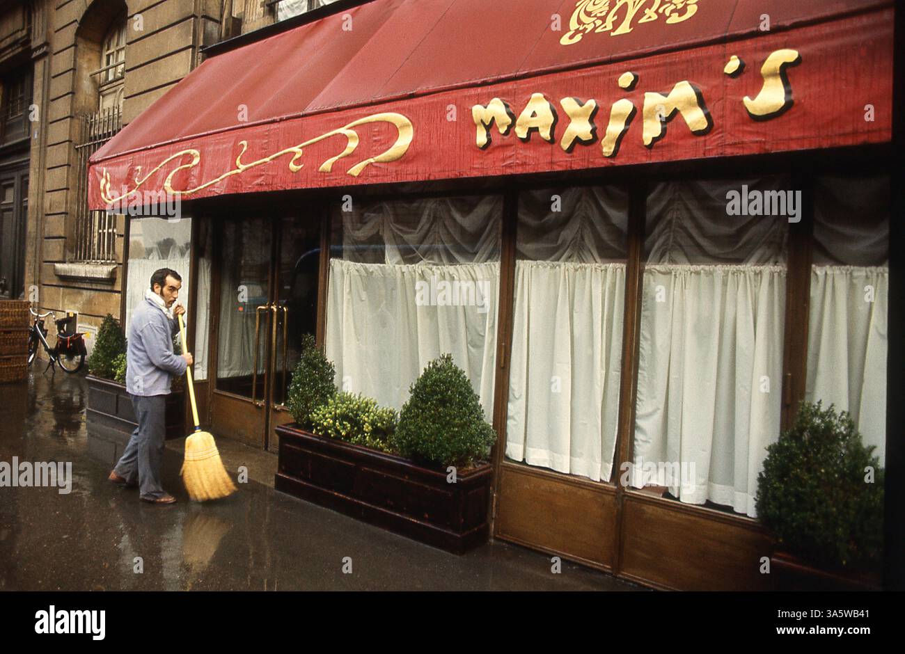 Maxim's Restaurant Paris France 1979 Stock Photo - Alamy