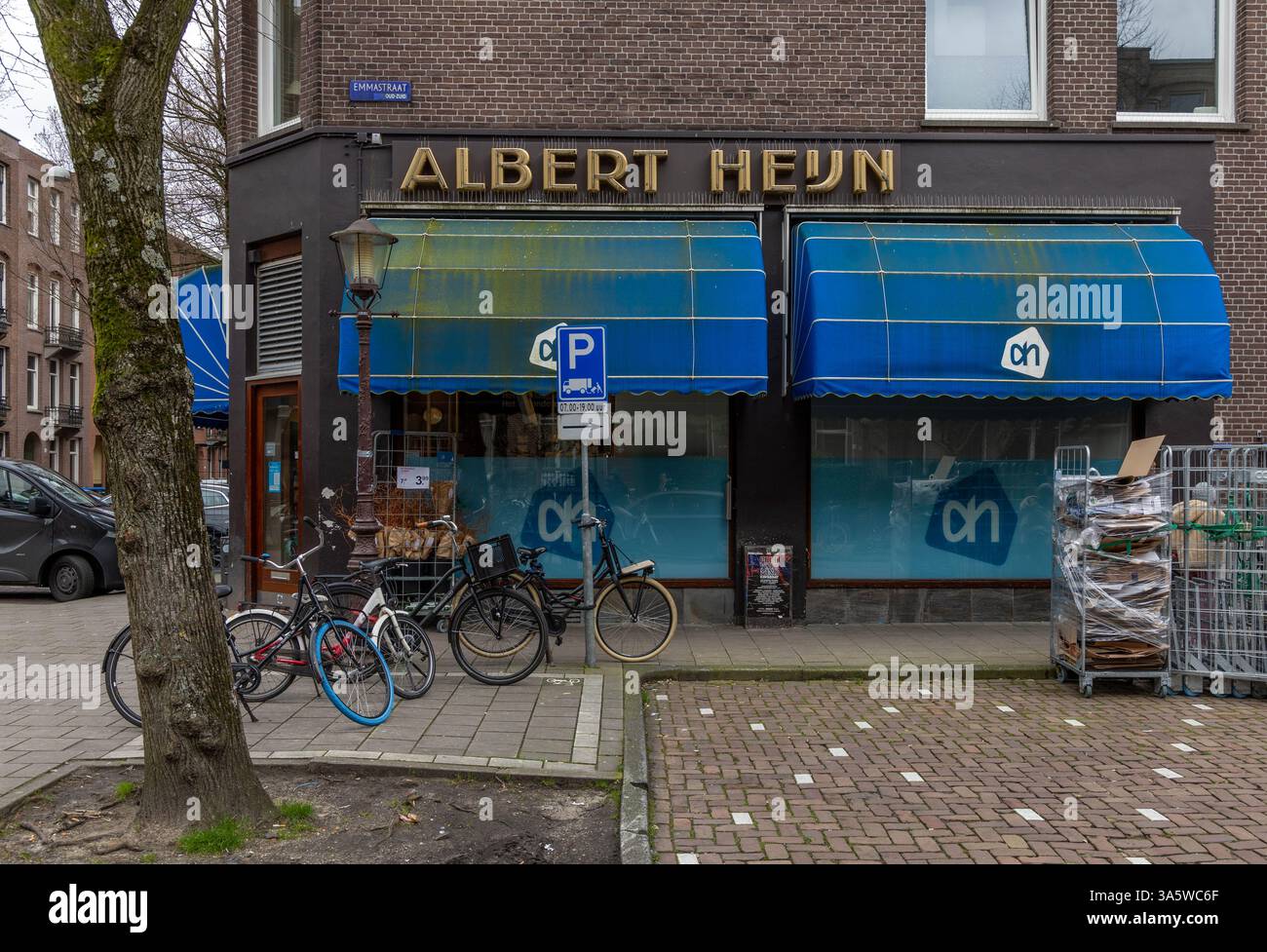 Amsterdam, the Netherlands. 16 March 2024. Albert Heijn supermarket ...