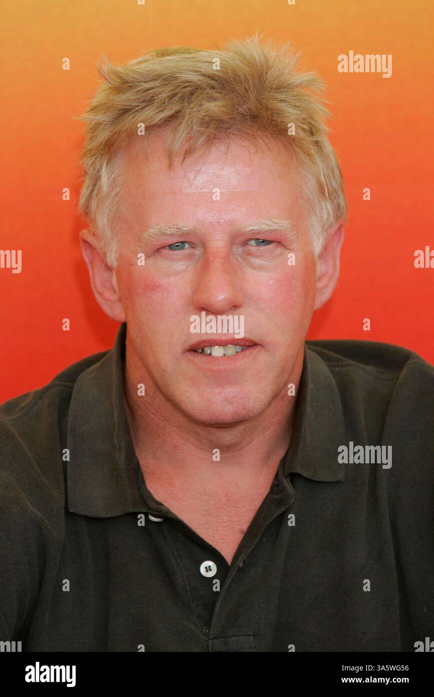 Phil Davis beim Photocall zum Kinofilm Vera Drake auf der Biennale di ...