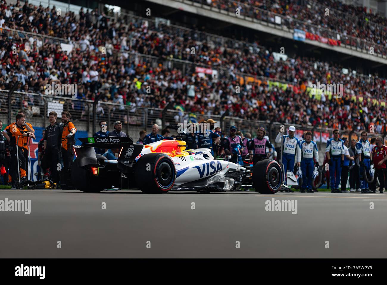 HADJAR Isack (fra), Visa Cash App RB F1 Team VCARB02, portrait during ...