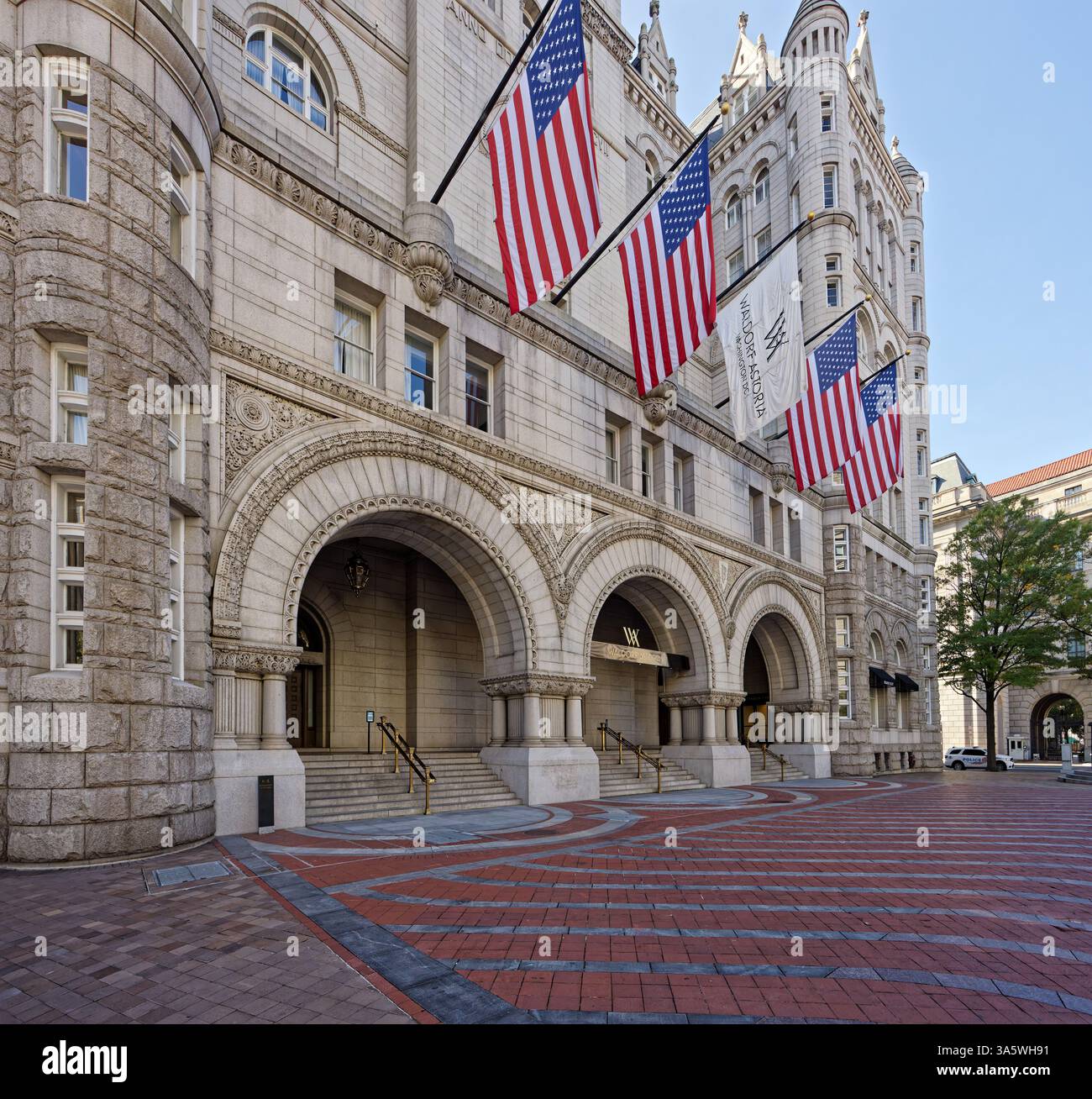 The Old Post Office, 1100 Pennsylvania Avenue NW, became a Trump ...
