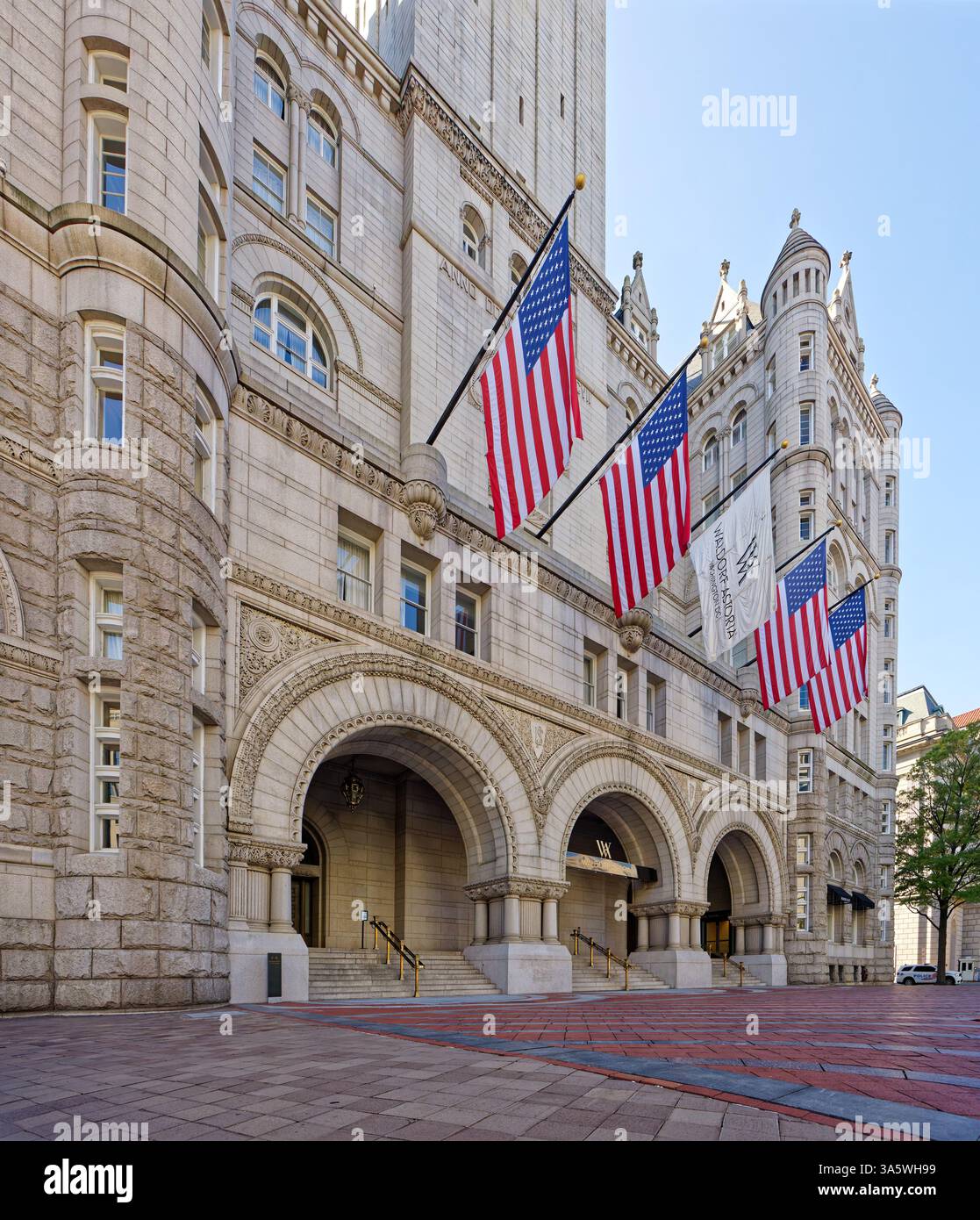 The Old Post Office, 1100 Pennsylvania Avenue NW, became a Trump ...