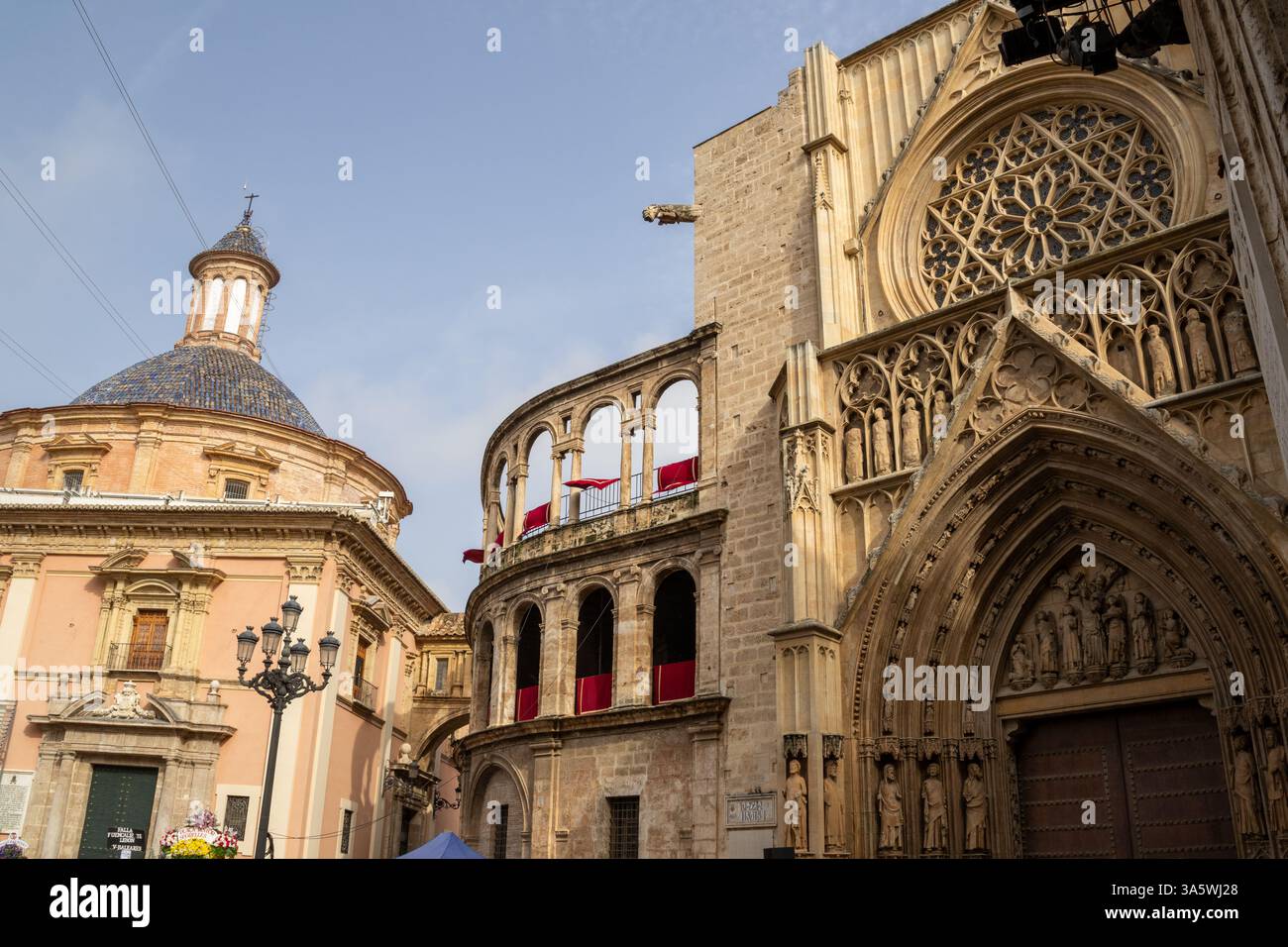 Valencia Cathedral and the Royal Basilica of Our Lady of the Forsaken ...