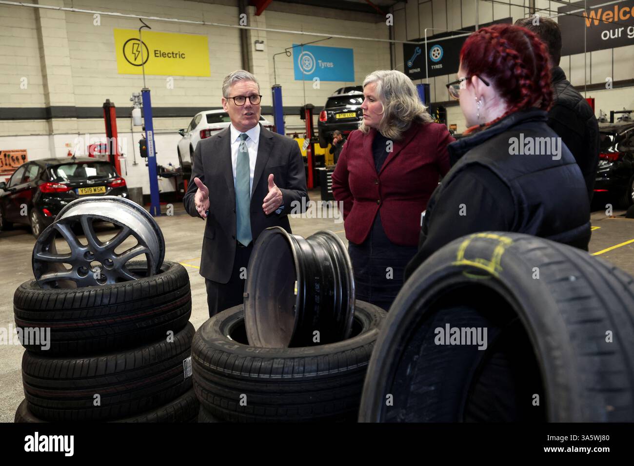 Prime Minister Sir Keir Starmer and Transport Secretary Heidi Alexander ...