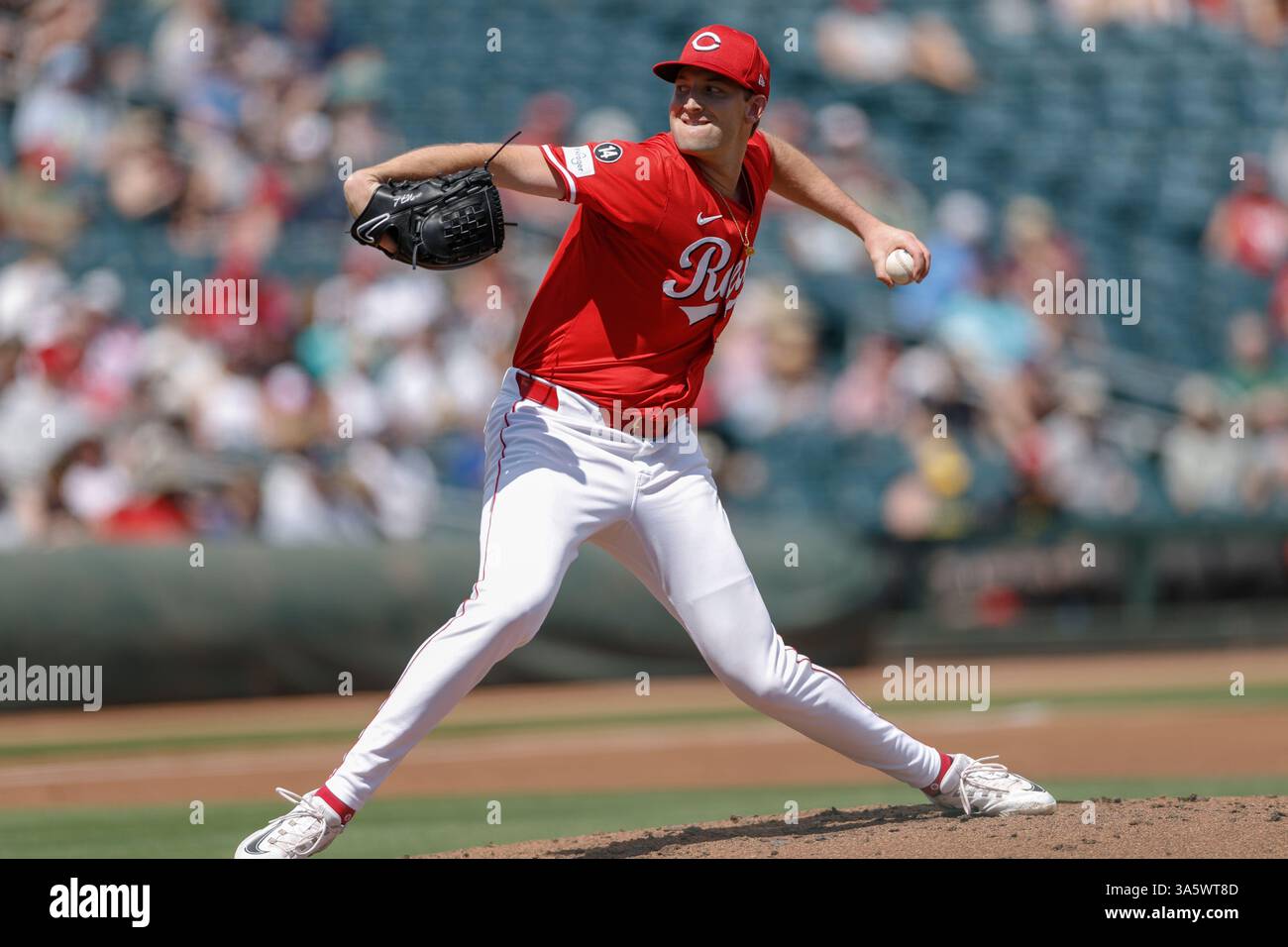 Goodyear, AZ. USA; Cincinnati Reds pitcher Nick Lodolo (40) delivers a pitch during an MLB ...