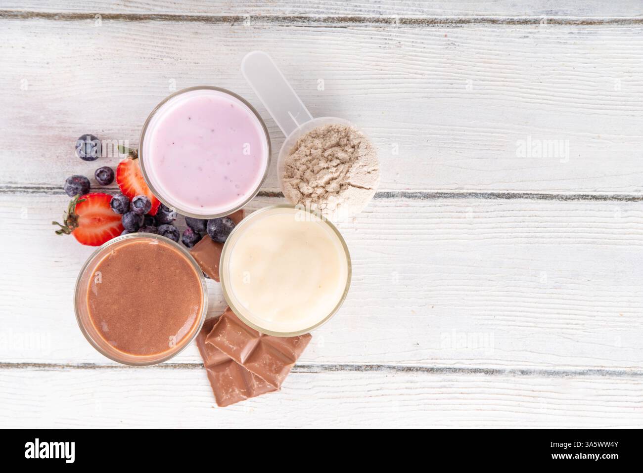Quick and simple protein pudding. Healthy summer cold dessert. Three ...