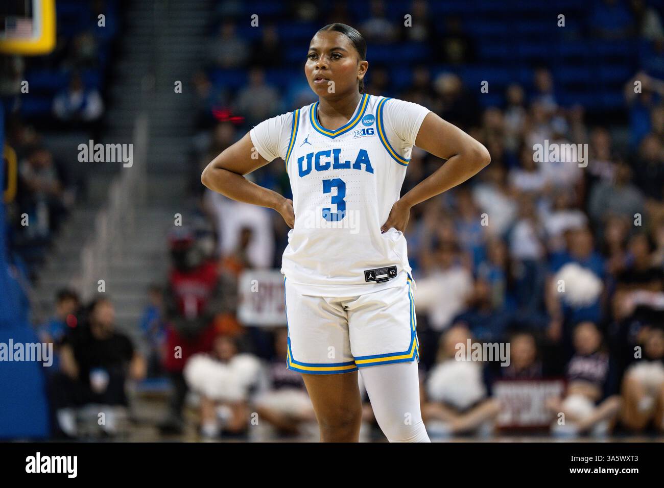 UCLA Bruins guard Londynn Jones (3) during the NCAA Women's ...