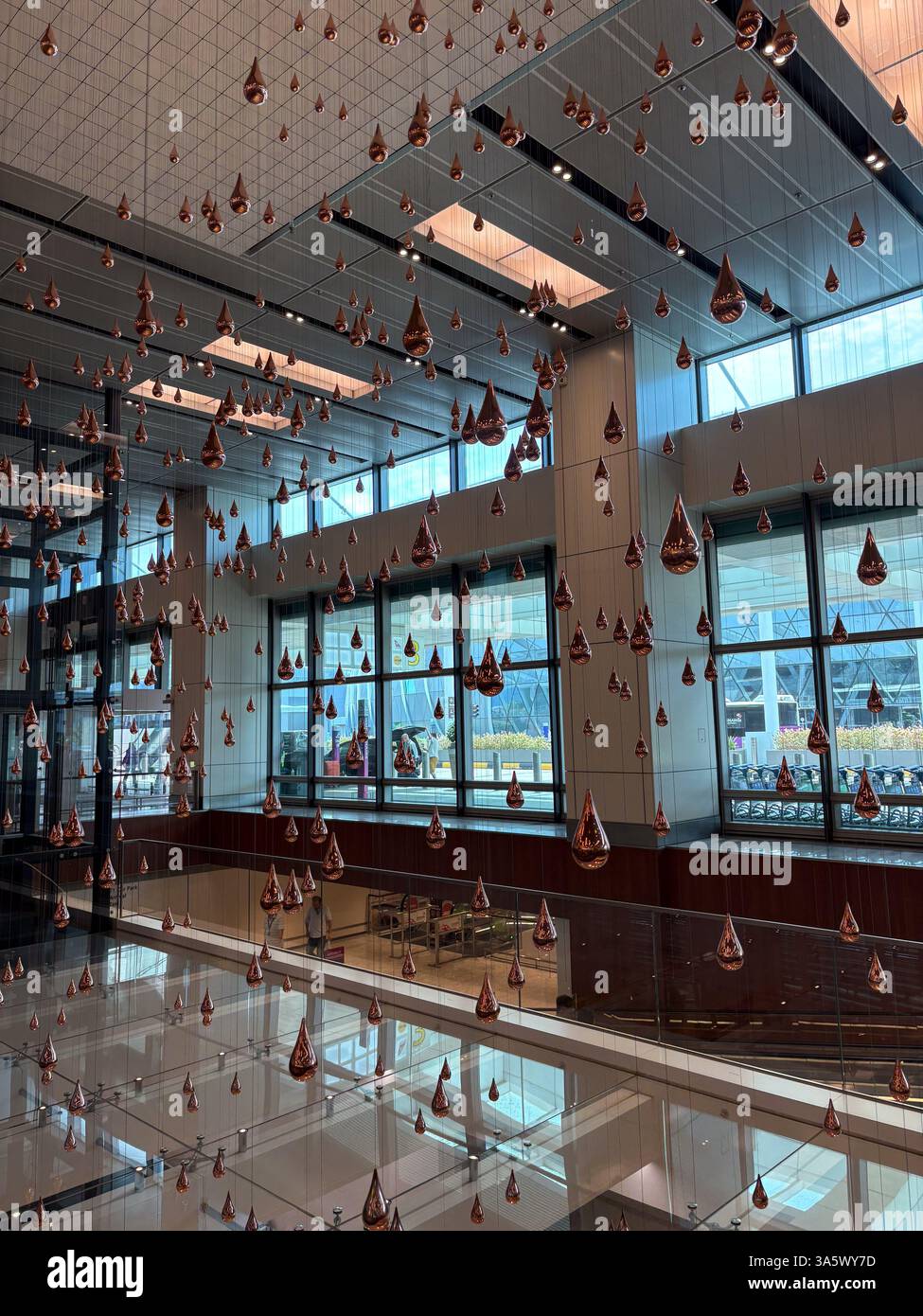 The kinetic rain art installation at Changi Airport in Singapore ...
