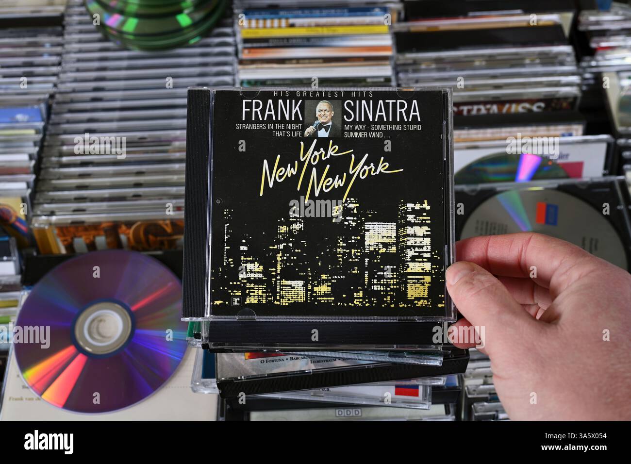 CD Album: Frank Sinatra – New York New York (His Greatest Hits Stock ...