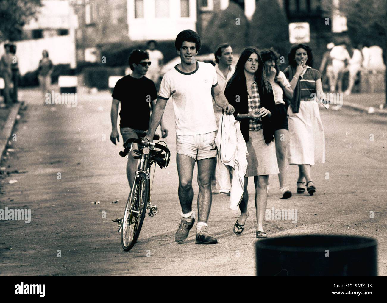 John kennedy jr plane crash hi-res stock photography and images - Alamy