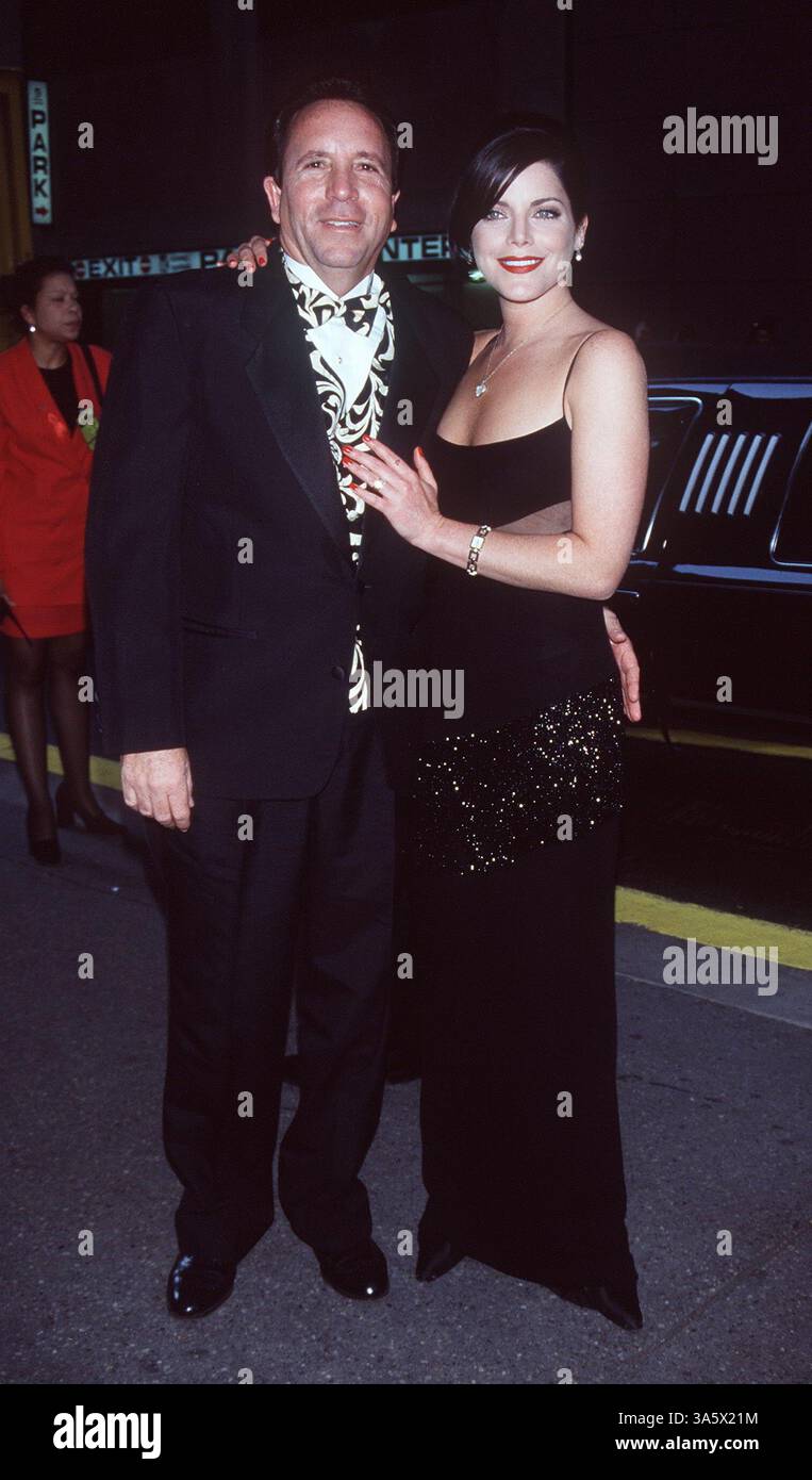 May 15, 1998 - K12363HMc SD0515.25TH ANNUAL DAYTIME EMMY AWARDS - PRE ...