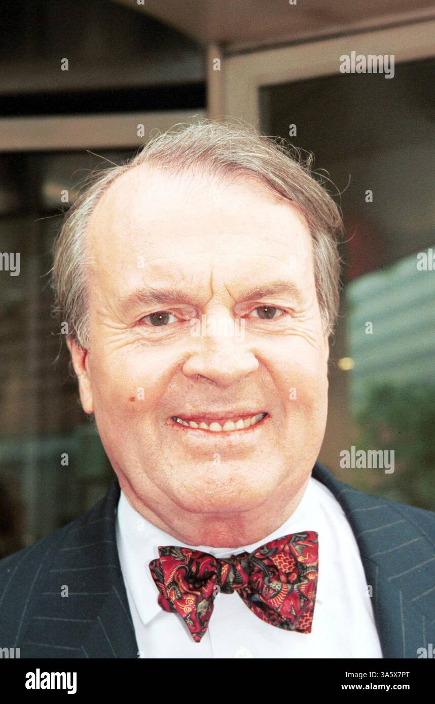 May 24, 2001 - K21979HMc: 5/24/01.''LIVE WITH REGIS & KELLY RIPA SHOW ...