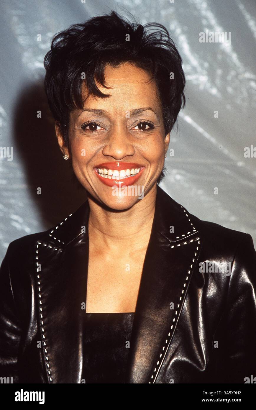 Nov. 15, 2001 - K23397HMc: 11/14/01.THE TEEN PEOPLE 3RD ANNUAL WHAT'S ...