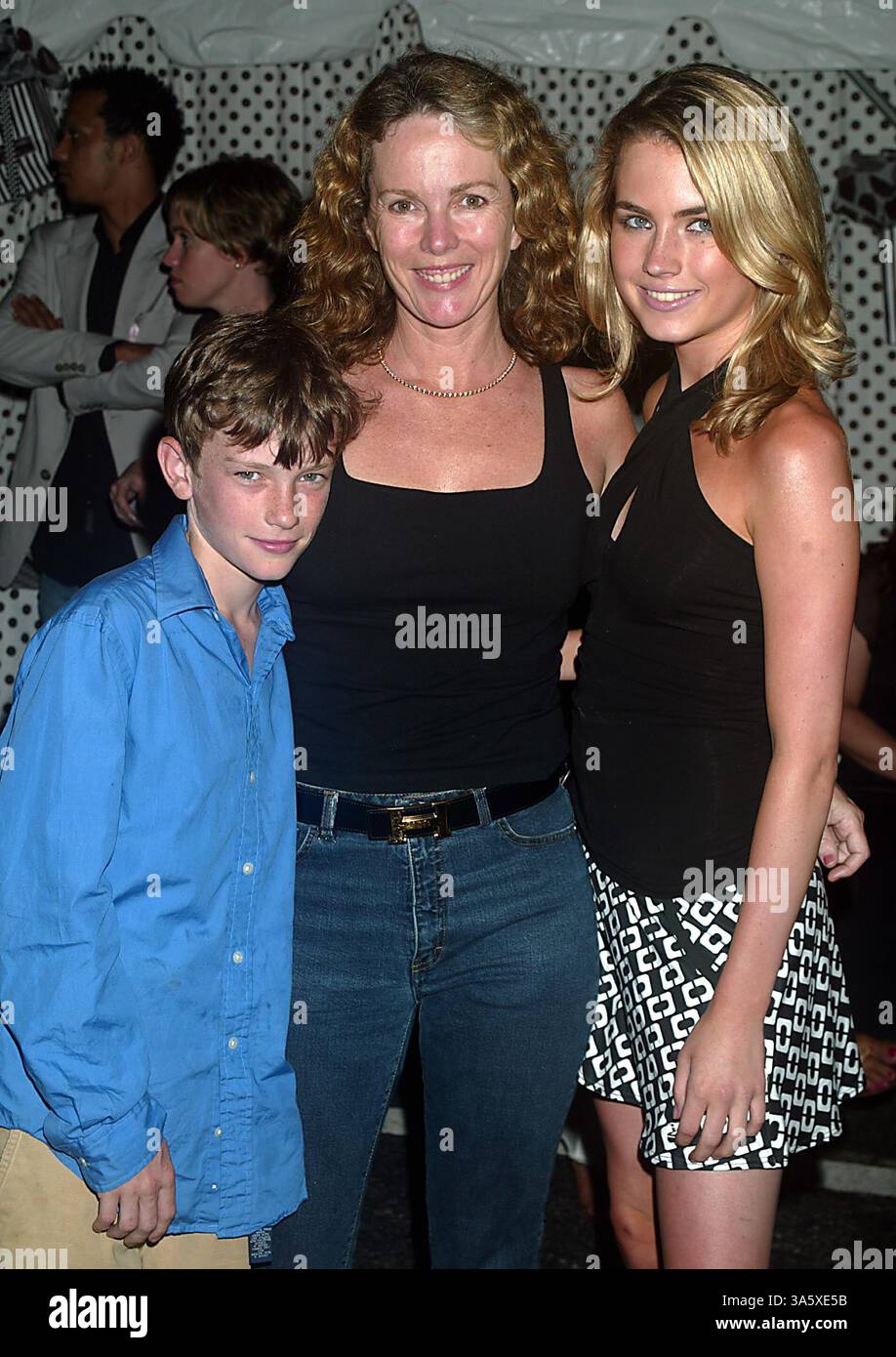 Aug. 9, 2003 - ANNE HEARST WITH HER SON RANDY AND DAUGHTER AMANDA AT ...