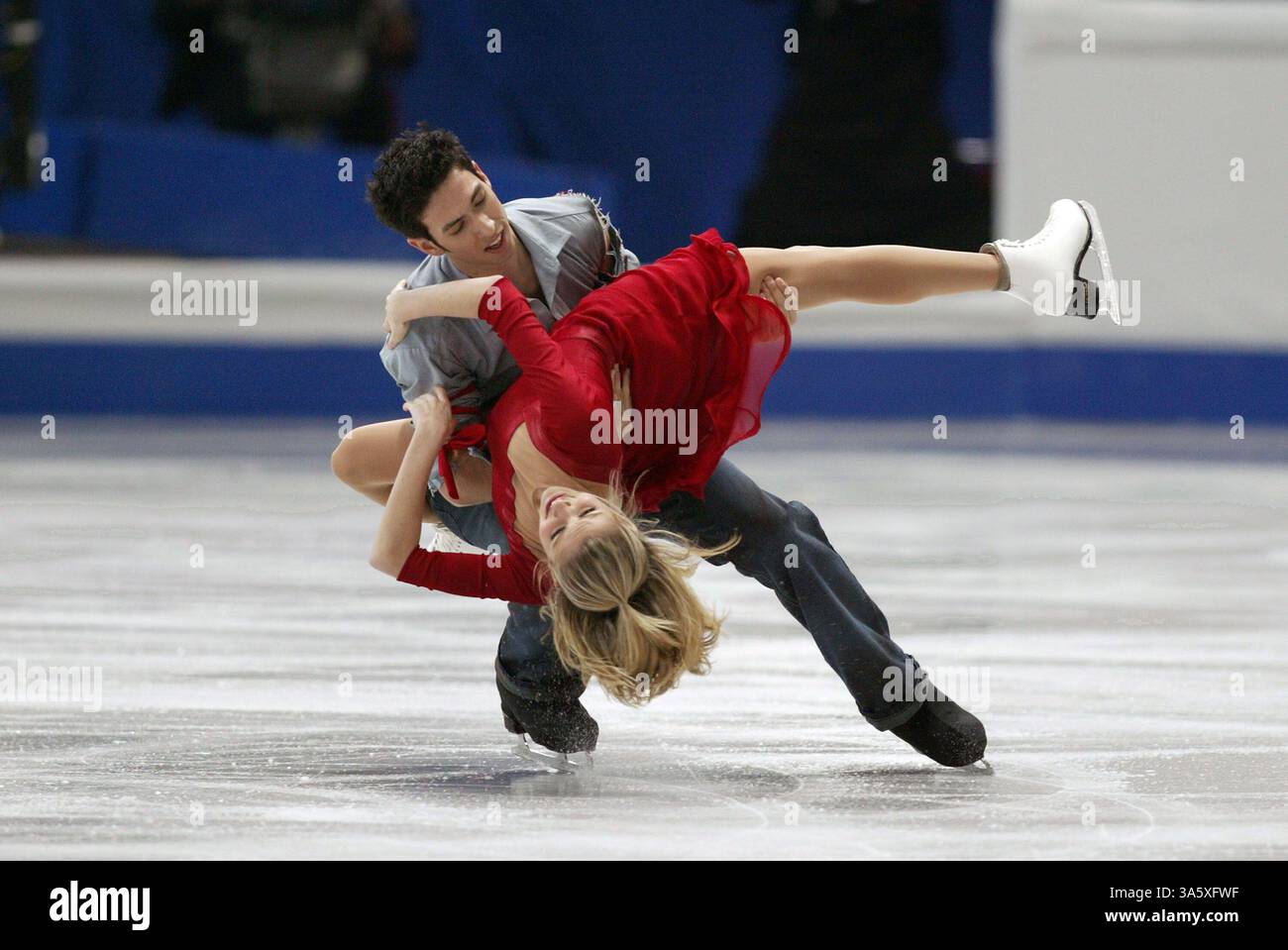 March 26, 2004; Dortmund, Germany; Tanith BELBIN / Benjamin AGOSTO of ...