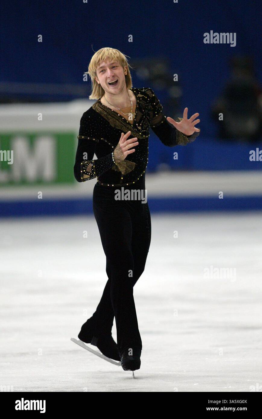 March 25, 2004; Dortmund, Germany; EVGENI PLUSHENKO of Russia wins Gold in Mens figure skating ...