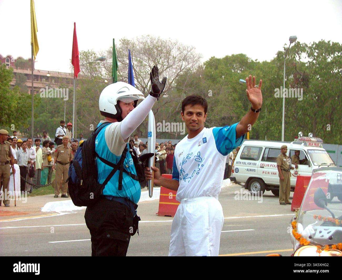 Jun 10, 2004; New Delhi, INDIA; Indian cricketer RAHUL DRAVID (R) waves ...