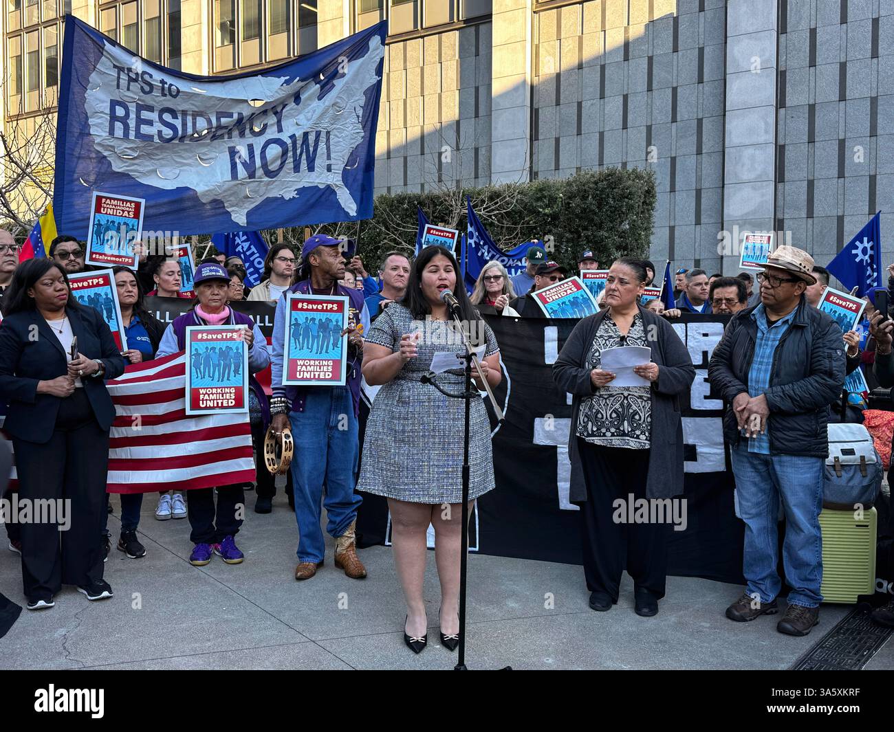 Immigrant rights supporters rally in front of the federal courthouse ...