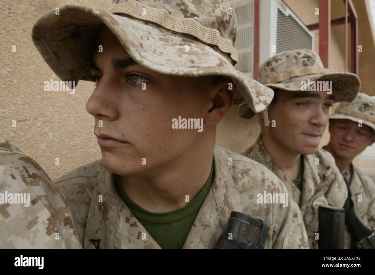 Cqb tactics hi-res stock photography and images - Alamy