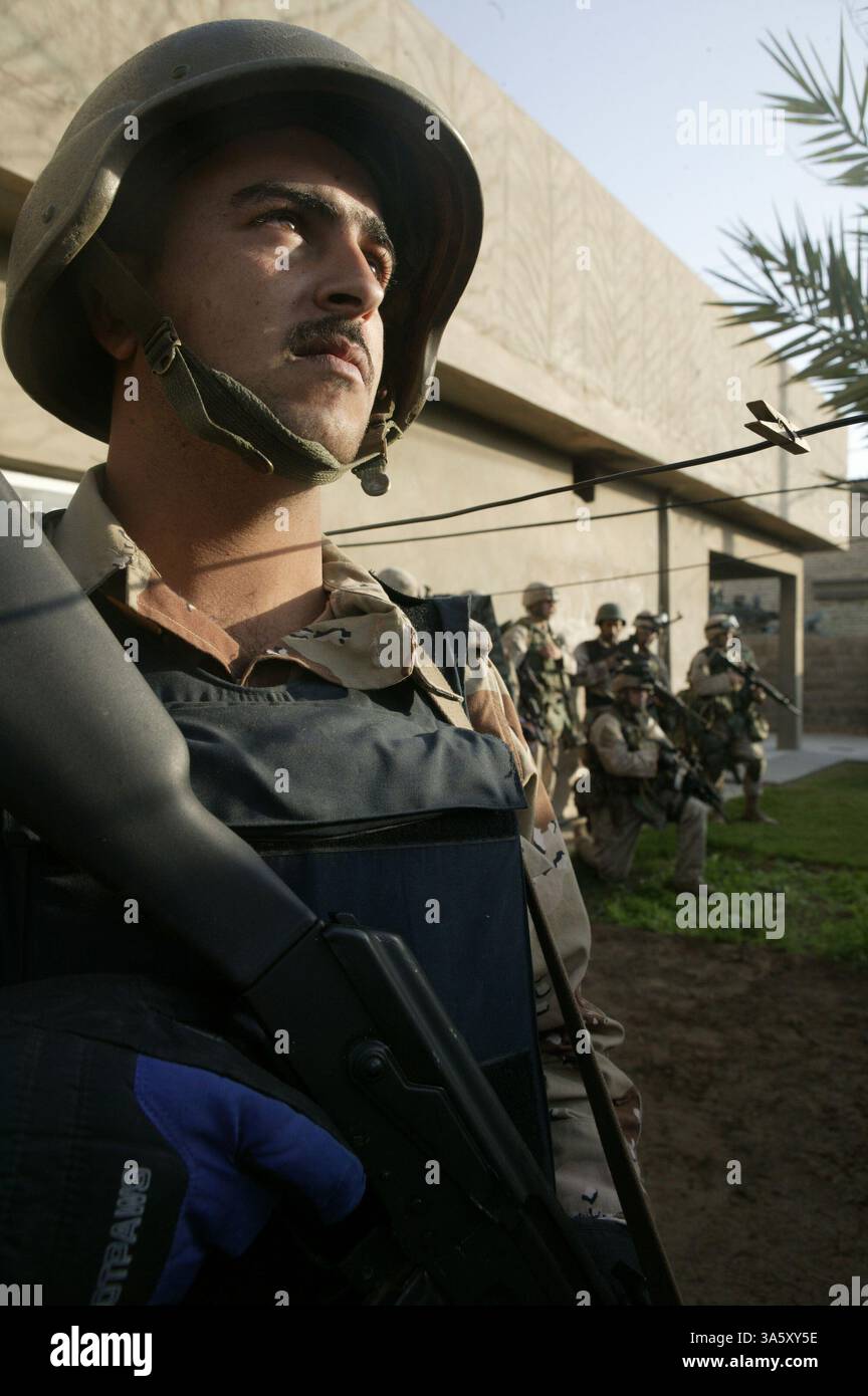 Nov 10, 2004; Fallujah, Iraq; An Iraqi Security Force soldier attached ...