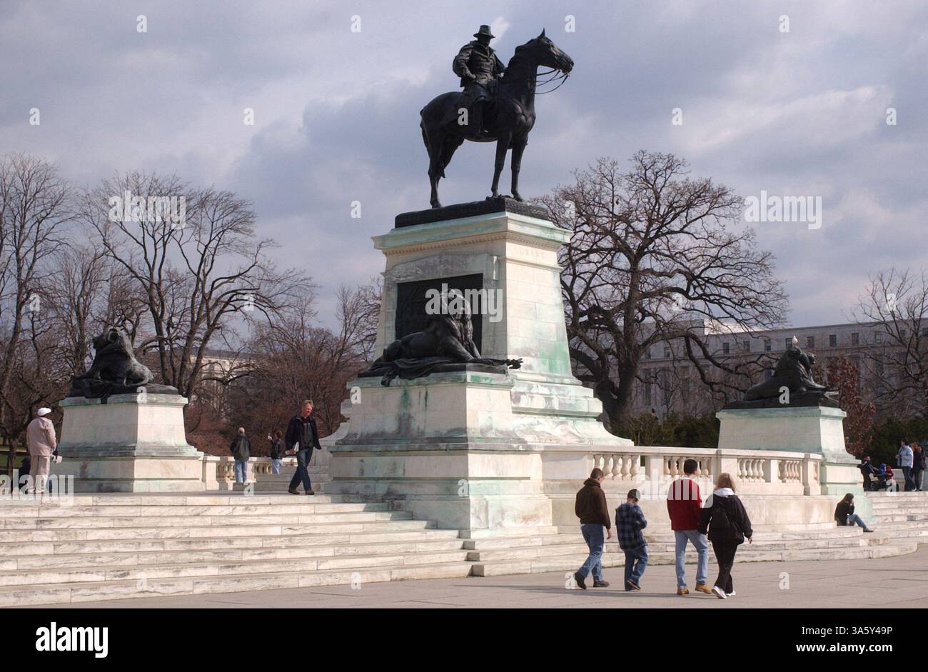 March 26, 2006 - The Ulysses S. Grant statue stands near the U.S ...