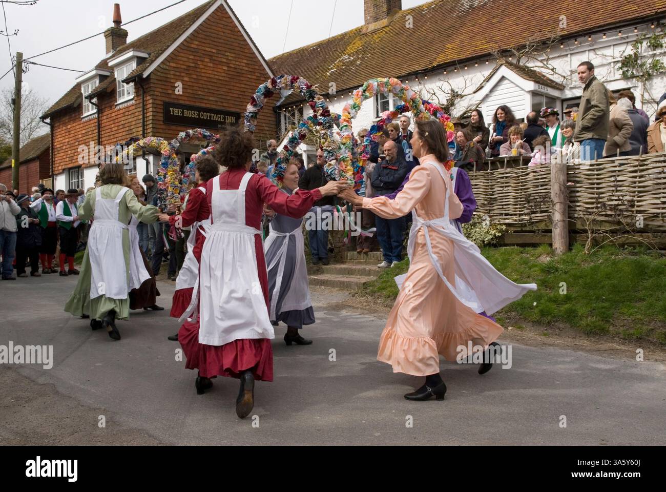 Knots may morris dance hi-res stock photography and images - Alamy